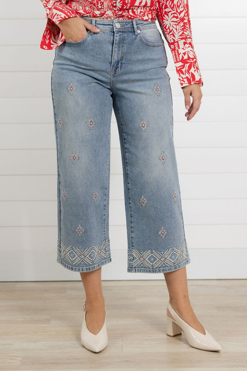Audrey Hugging Wide Crop Denim With Beads – Mainstream Boutique - Mankato